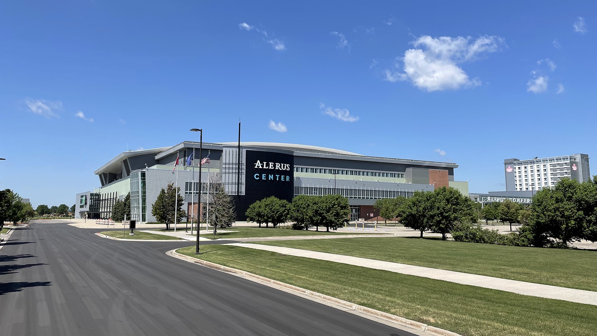 GRAND things happen at FORKS’ Alerus Center | Visit Grand Forks